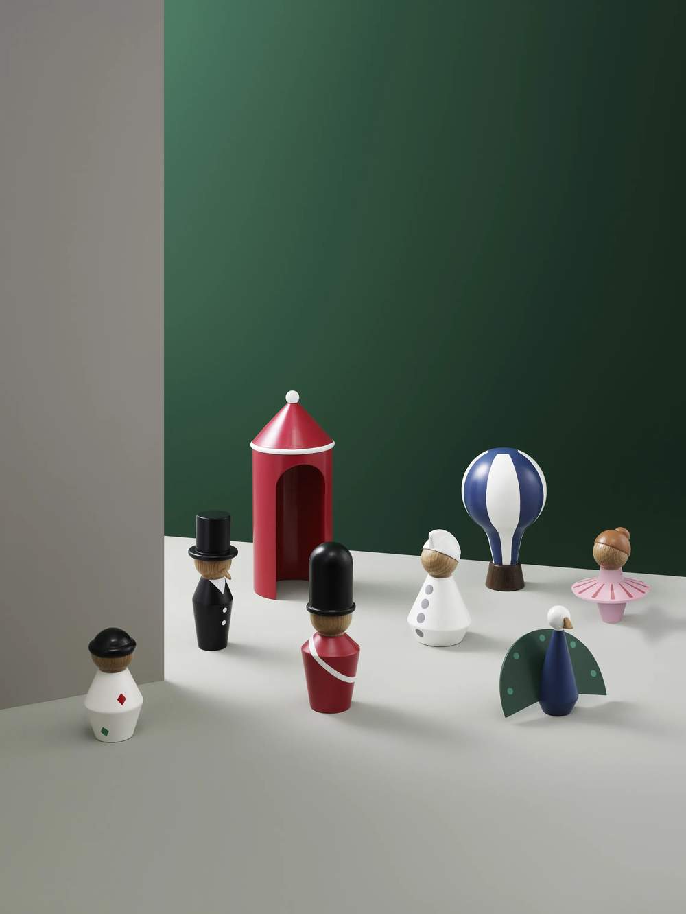 Normann Copenhagen - Tivoli Tale Figurines Skilderhus - H 22,5 x Ø 9 cm ...