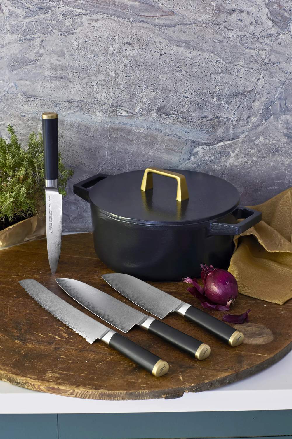 Timm Vladimir Kitchen - Kokkekniv - L 21 cm - Damaskusstål/POM/messing ...